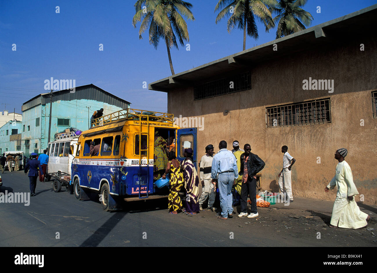 Senegalese daily life hi-res stock photography and images - Alamy