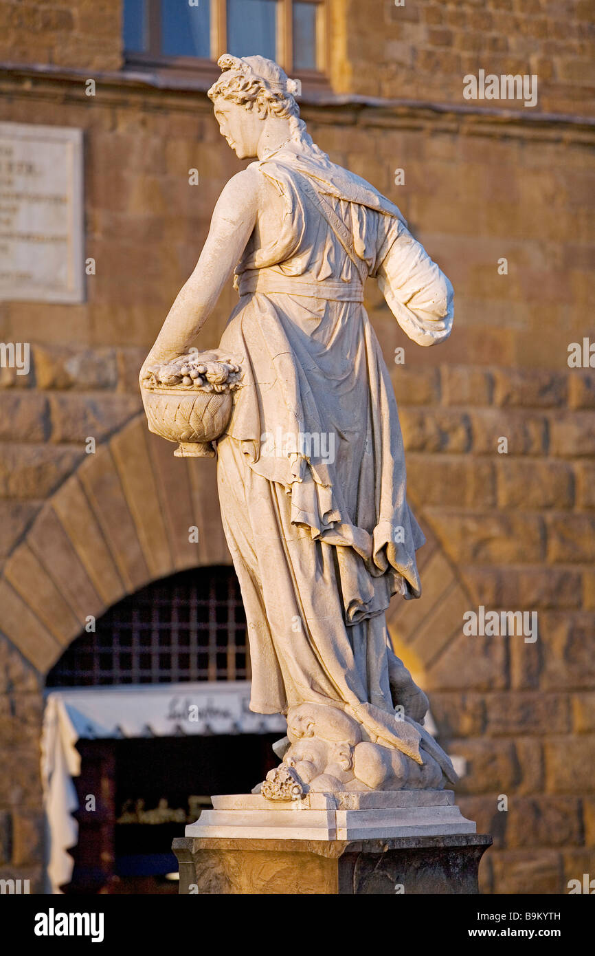 Italy, Tuscany, Florence classified as World Heritage by UNESCO, statue ...