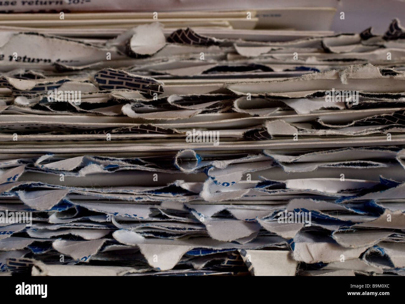 Paper statements hi-res stock photography and images - Alamy