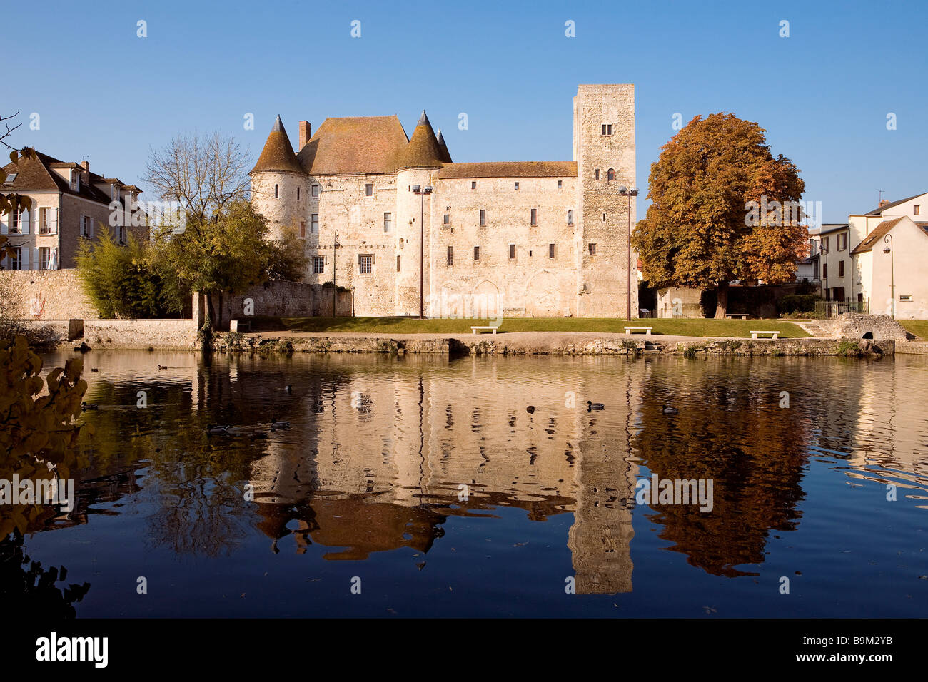 Nemours castle hi-res stock photography and images - Alamy