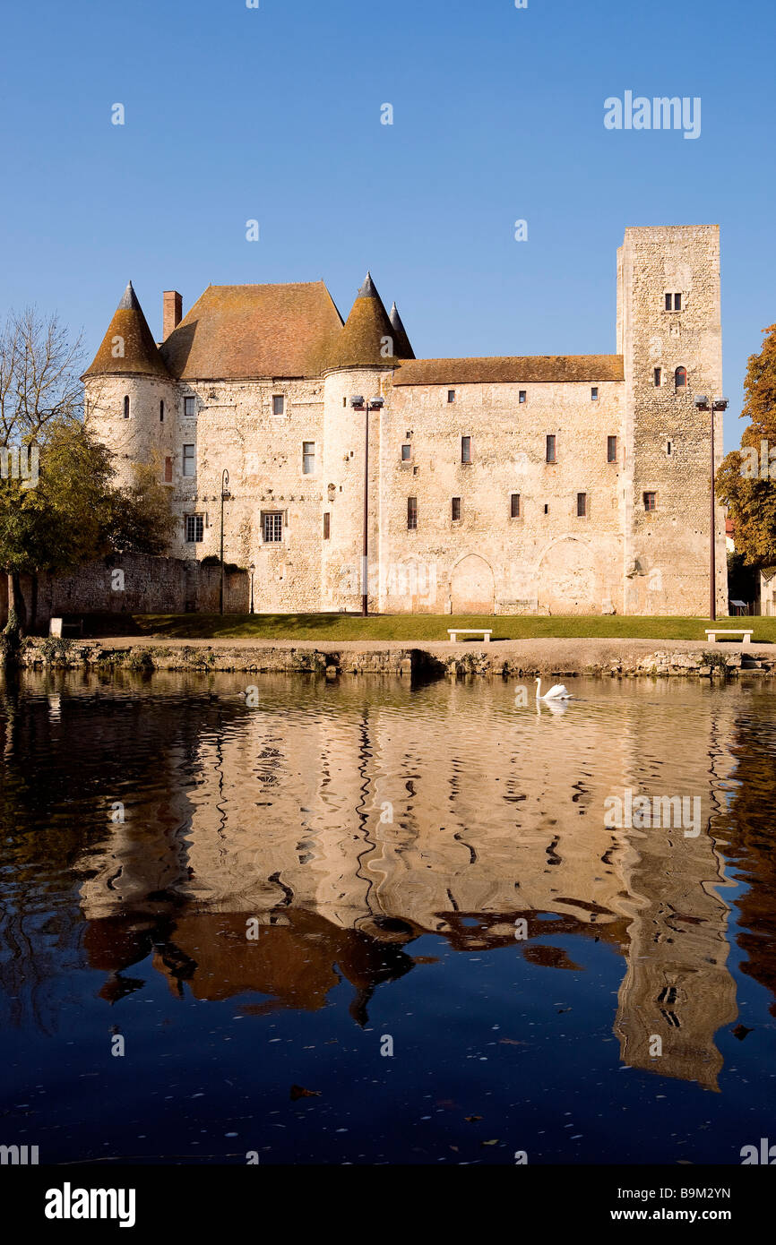 Nemours castle hi-res stock photography and images - Alamy