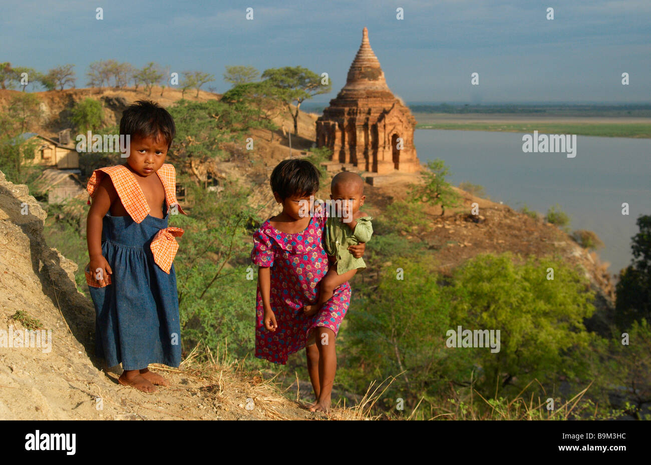 Children baby hi-res stock photography and images - Alamy