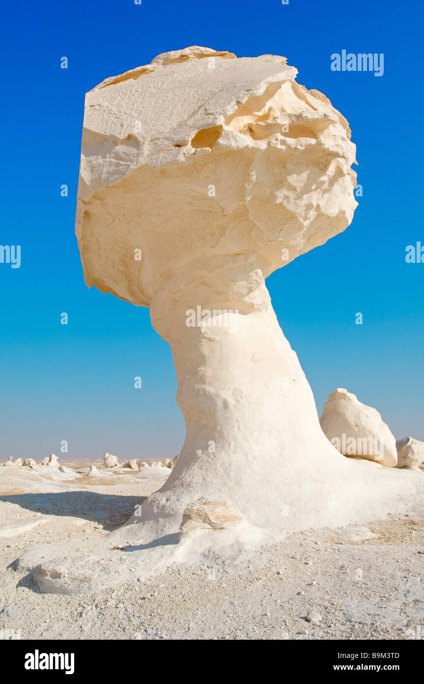 Egypt, Libyan Desert, new white desert in North Farafra Stock Photo - Alamy