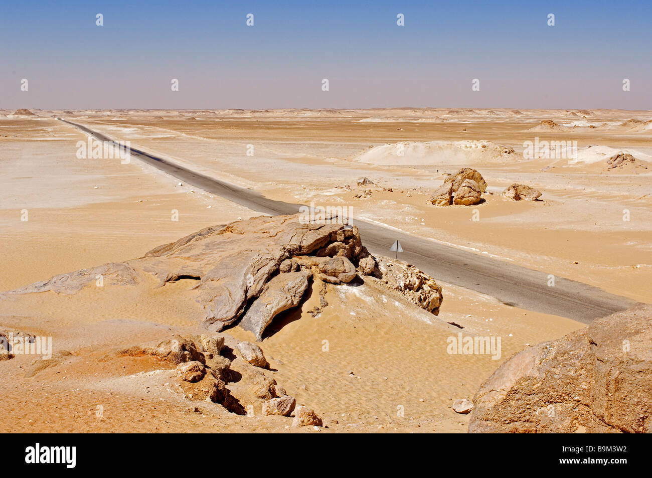 Egypt lower egypt libyan desert hi-res stock photography and images - Alamy