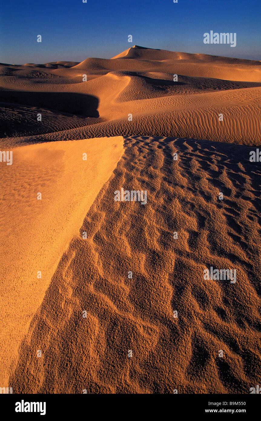 Tunisia, Southern Tunisia, Douz area, desert Stock Photo - Alamy