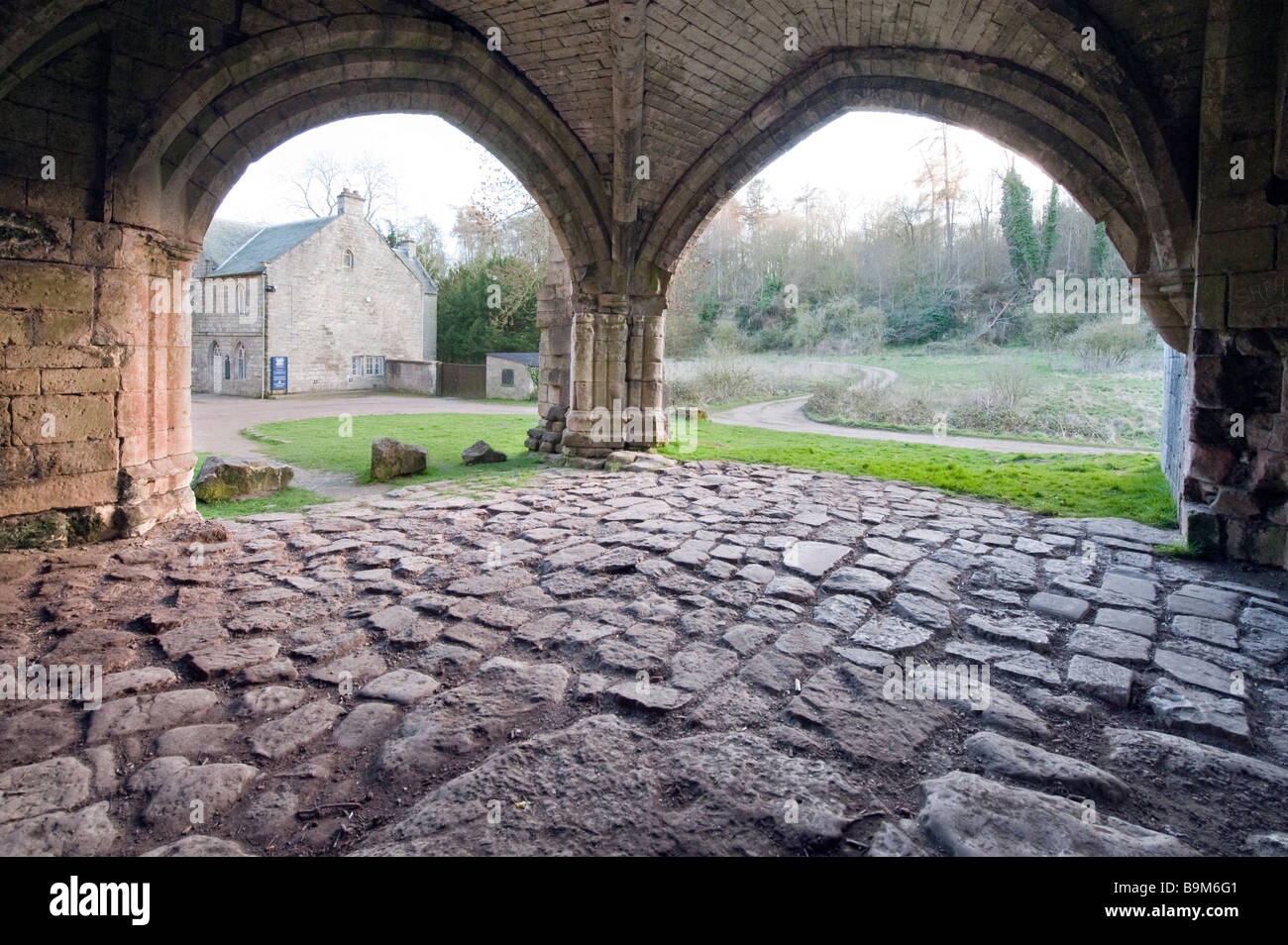 Vaulted archways hi-res stock photography and images - Alamy