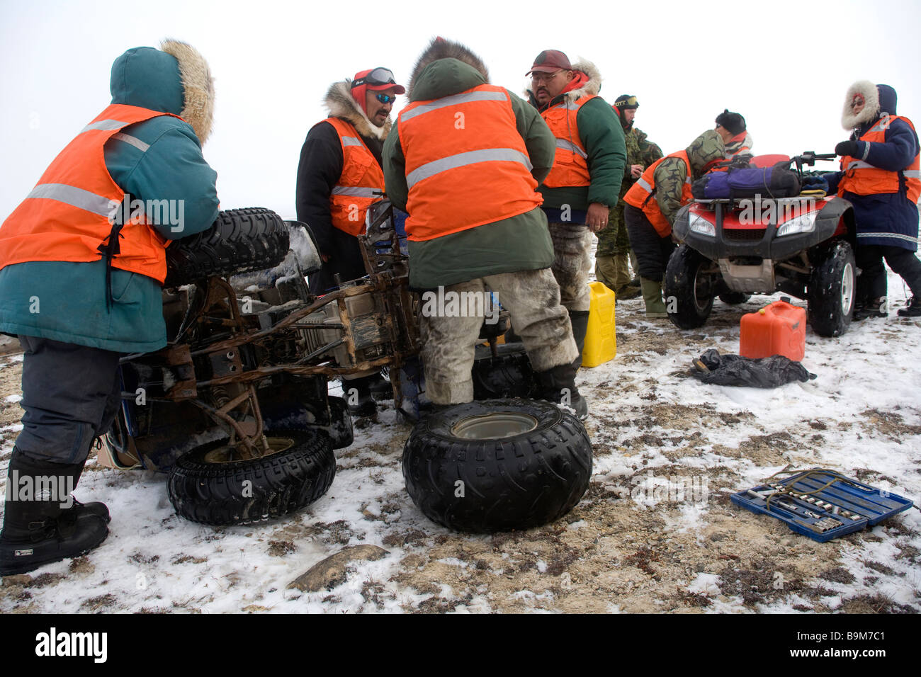Inuit canada hi-res stock photography and images - Alamy