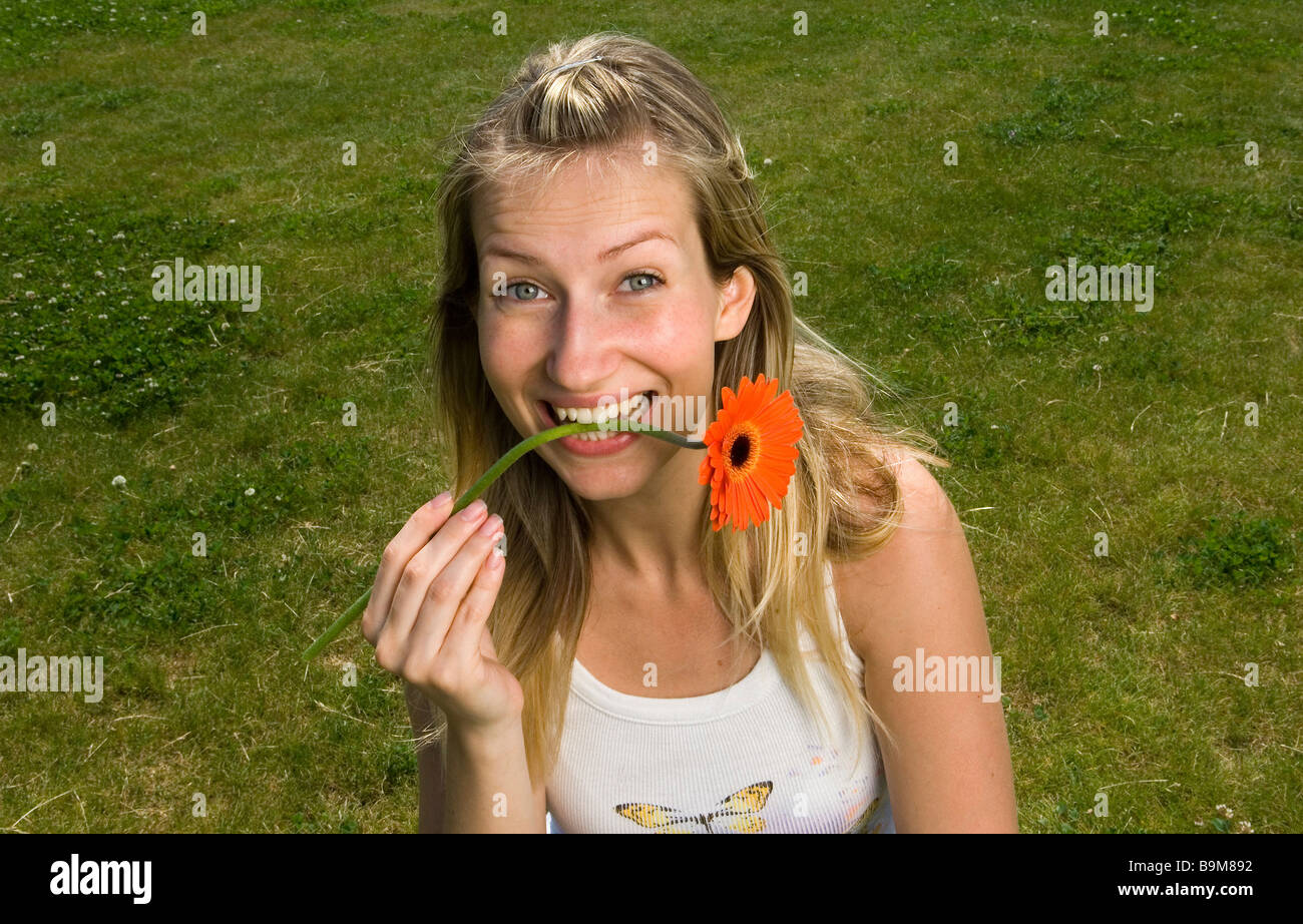 Biting flower hi-res stock photography and images - Alamy
