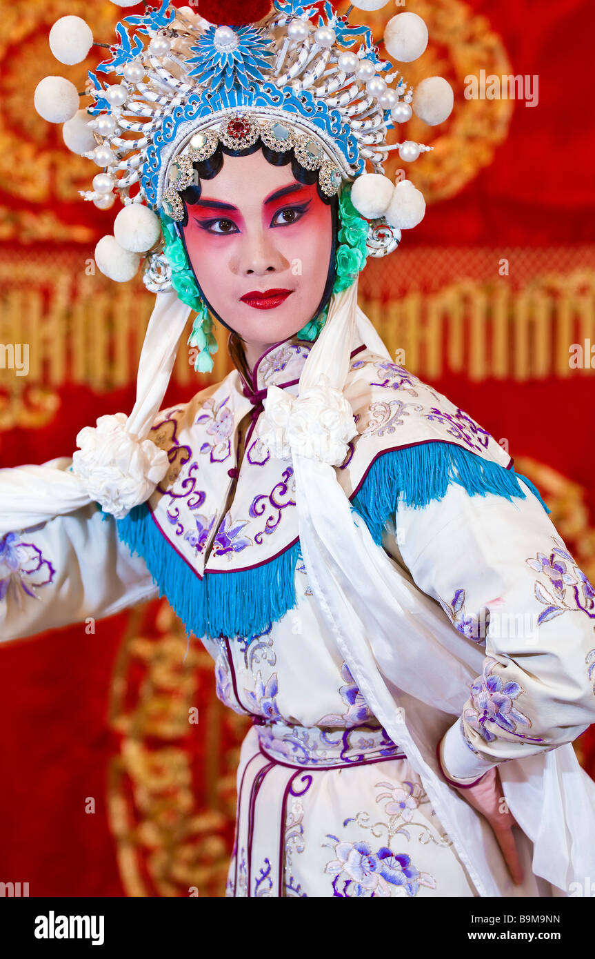 Taiwan, Taipei, Taiwan Cement Hall, Taipei Eye, actress and Chinese ...