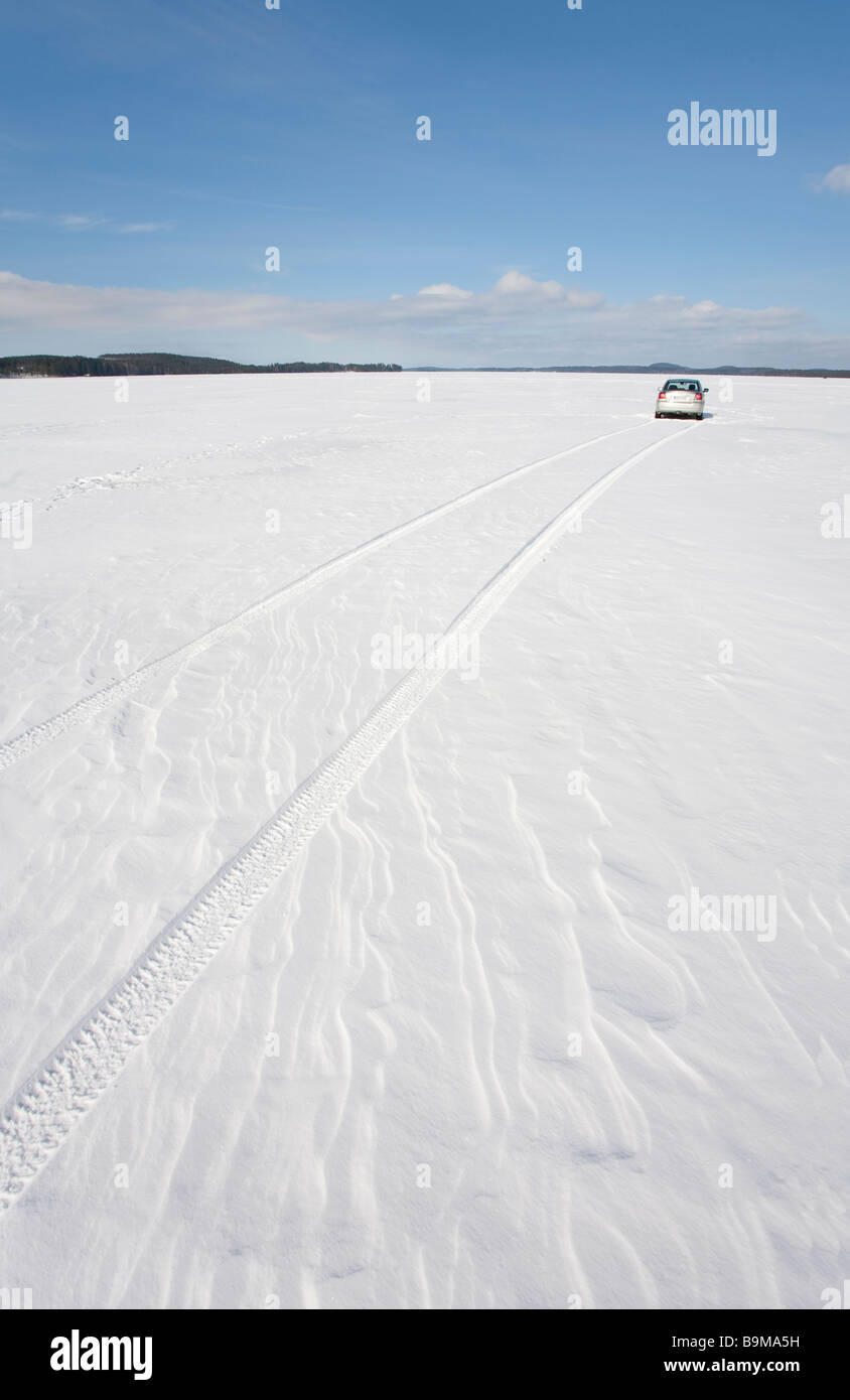 Car tracks frozen lake hi-res stock photography and images - Alamy