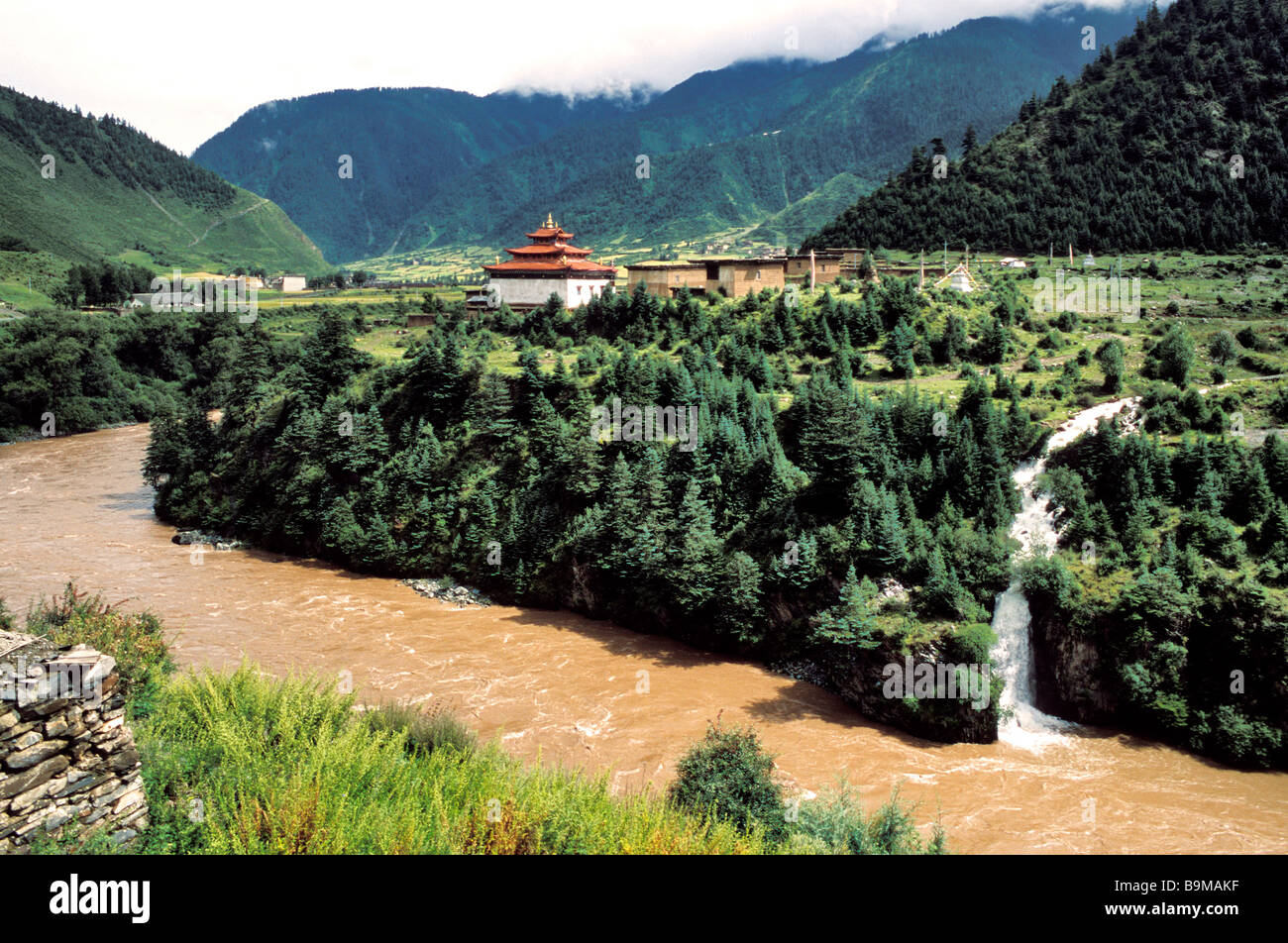 China sichuan yalong hi-res stock photography and images - Alamy