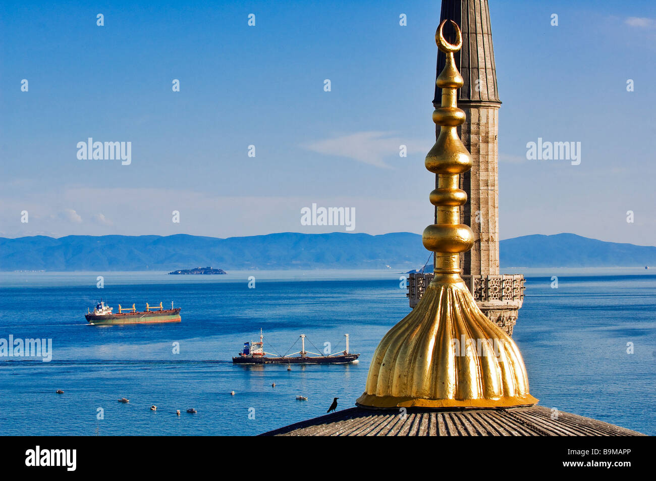 Cargo ship mosque turkey hi-res stock photography and images - Alamy