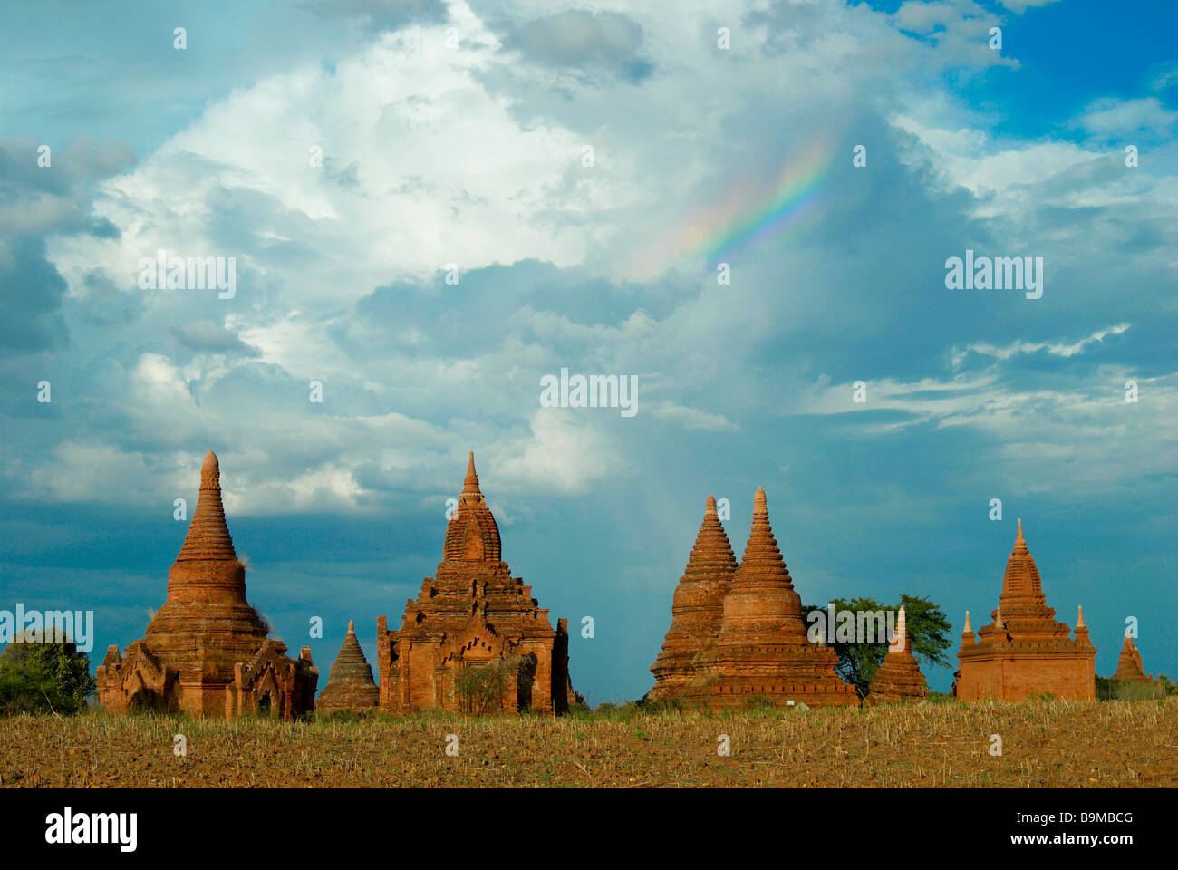 Must see bagan temples hi-res stock photography and images - Alamy