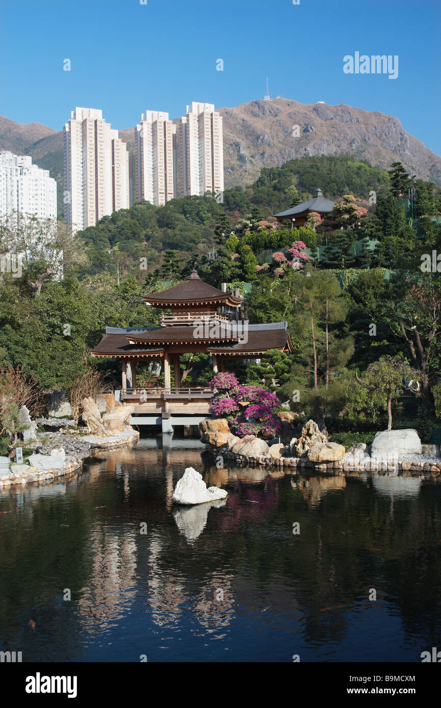 Chinese temple block hi-res stock photography and images - Alamy