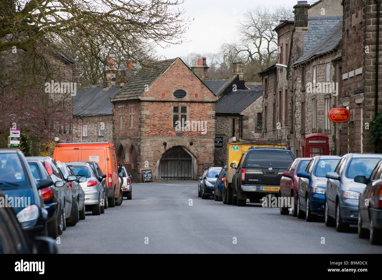 Winster market house derbyshire hi-res stock photography and images - Alamy