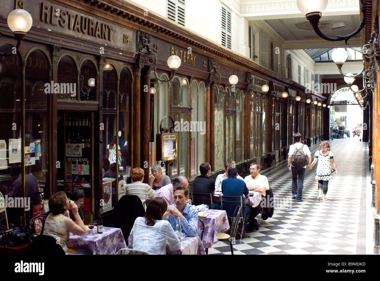 Véro dodat restaurant hi-res stock photography and images - Alamy