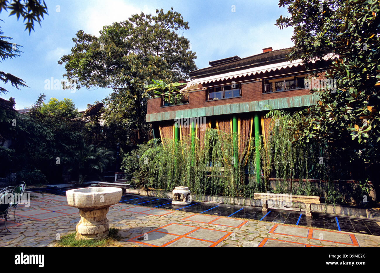 Yongfoo shanghai hi-res stock photography and images - Alamy