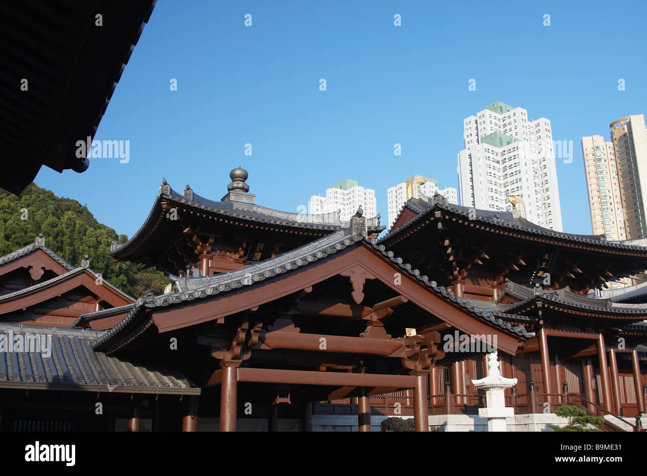 Buddhist shrine apartment hi-res stock photography and images - Alamy
