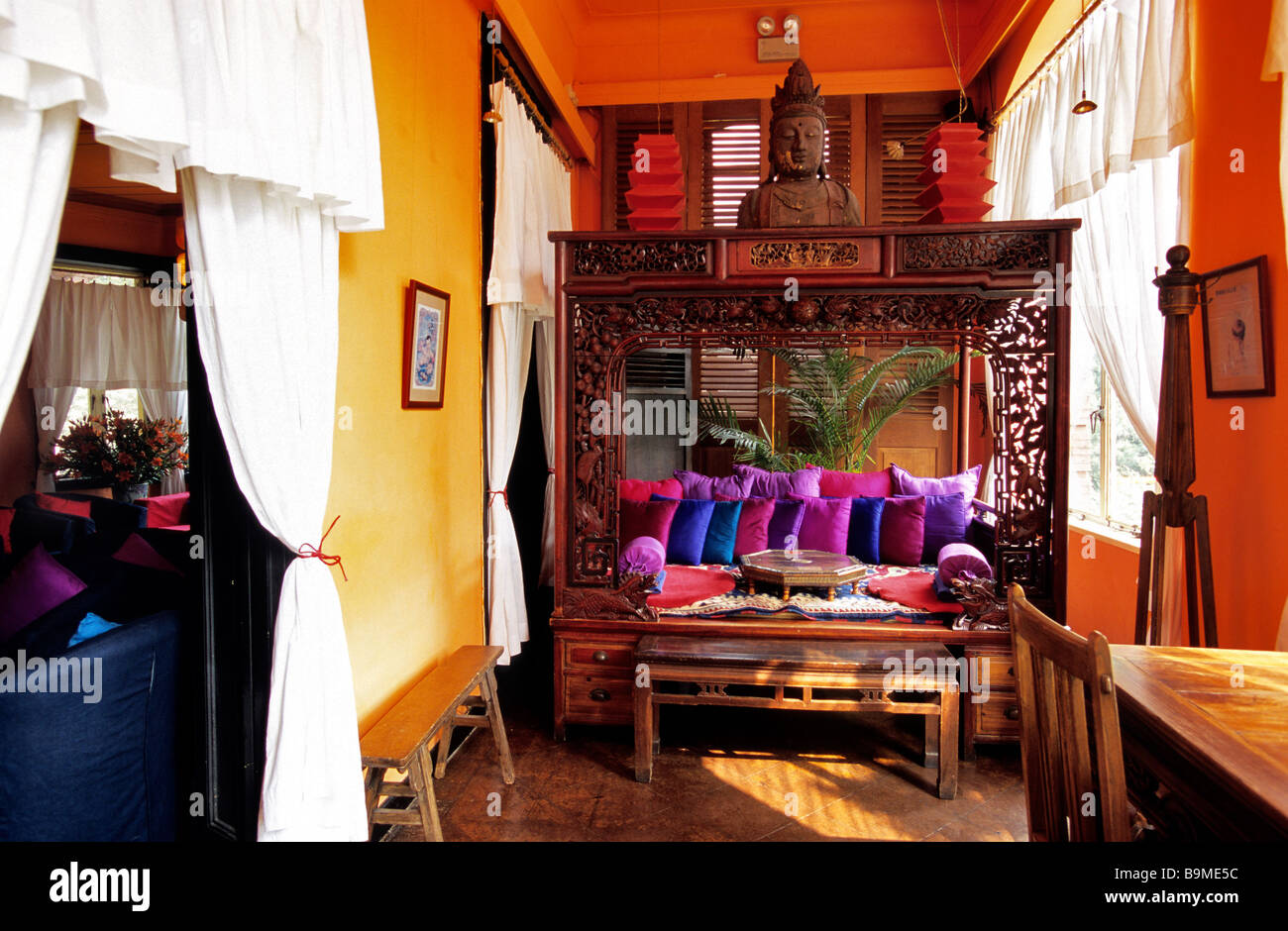 China, Shanghai, The Face lounge and bar Stock Photo - Alamy