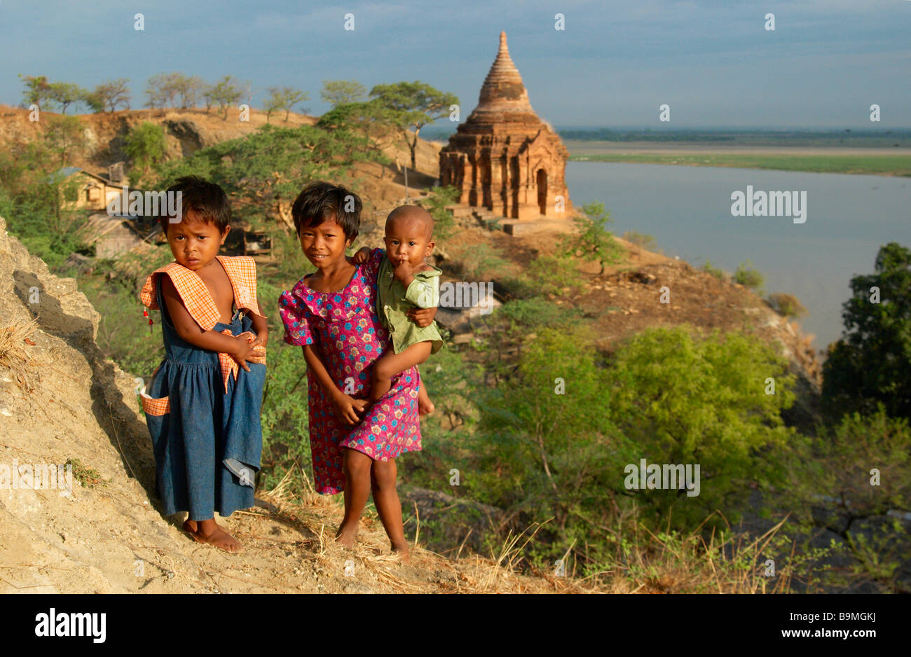 children baby temple bagan irrawaddy river Stock Photo - Alamy