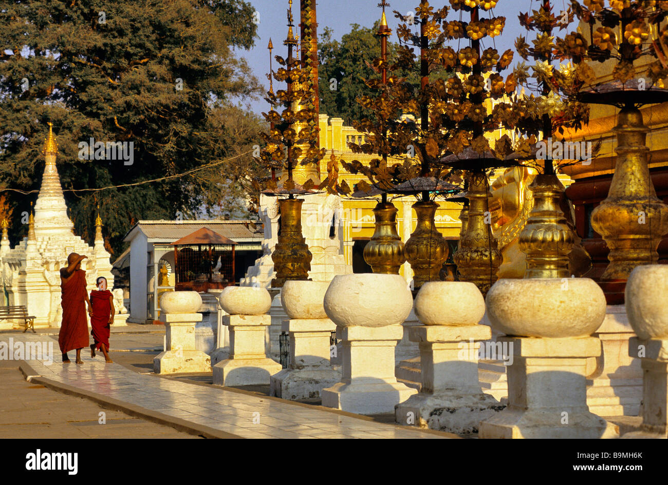 Myanmar (Burma), Mandalay Division, Bagan site, Shwezigon Pagoda Stock ...