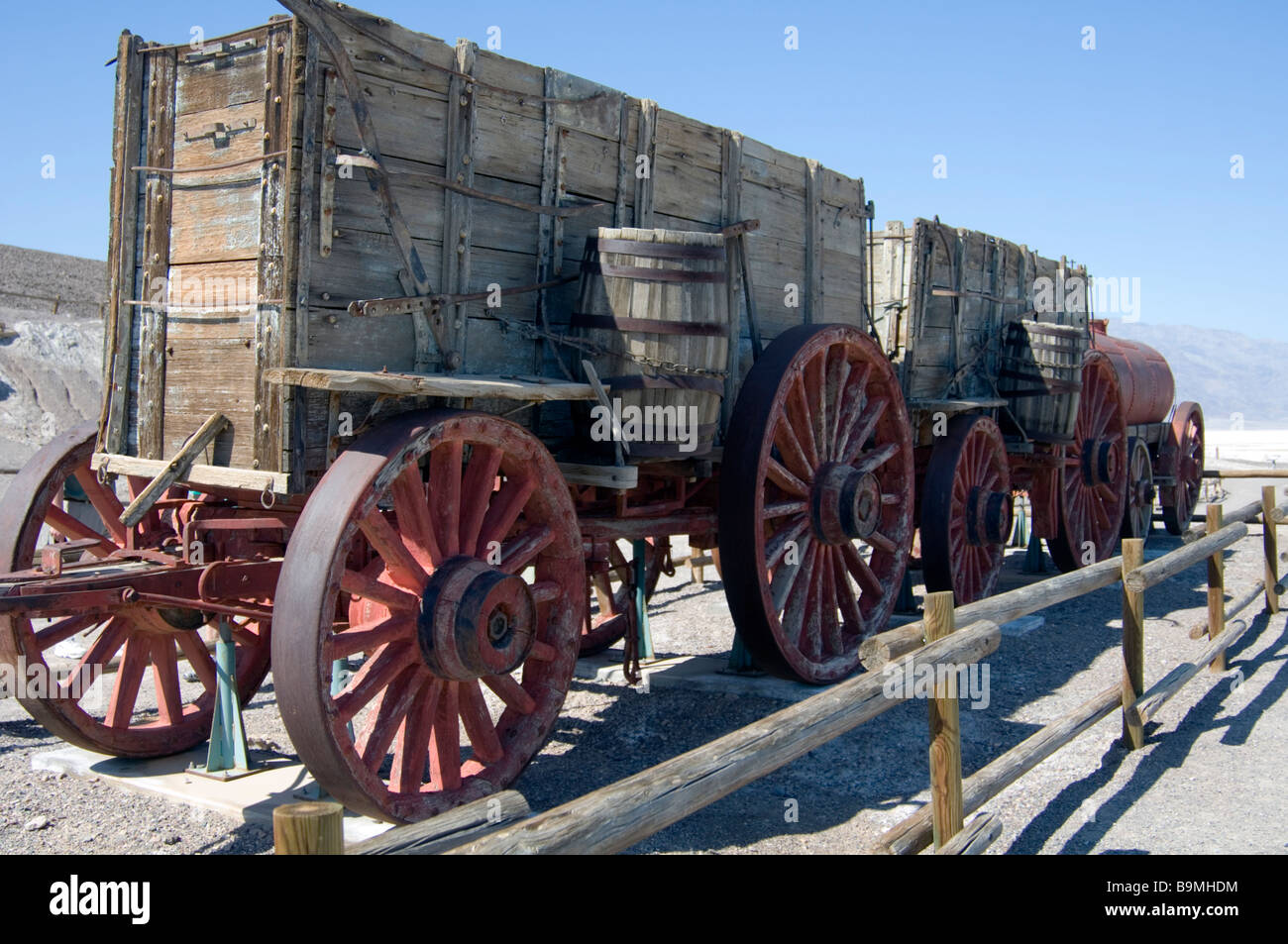 Display of a "20 Mule Team" mining cart, Harmony Borax Works, Death ...