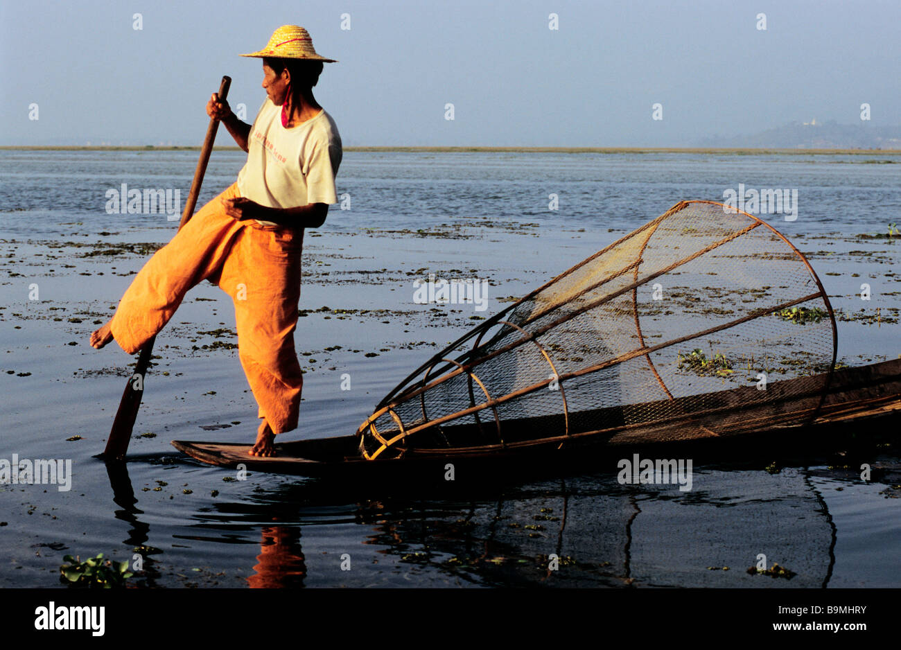 Myanmar (Burma), Shan State, Lake Inle, fisherman of Intha ethnic group ...