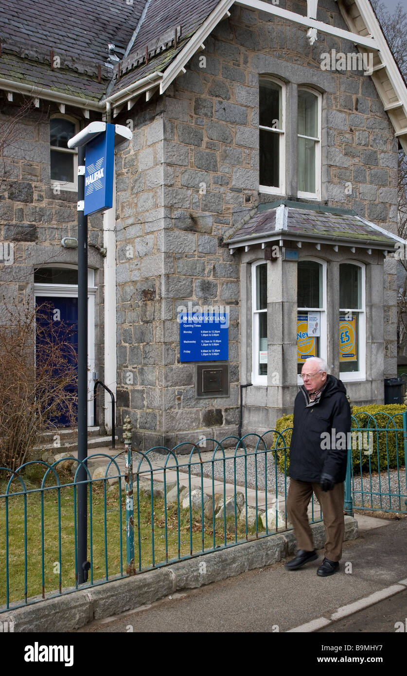 Halifax bank scotland hi-res stock photography and images - Alamy