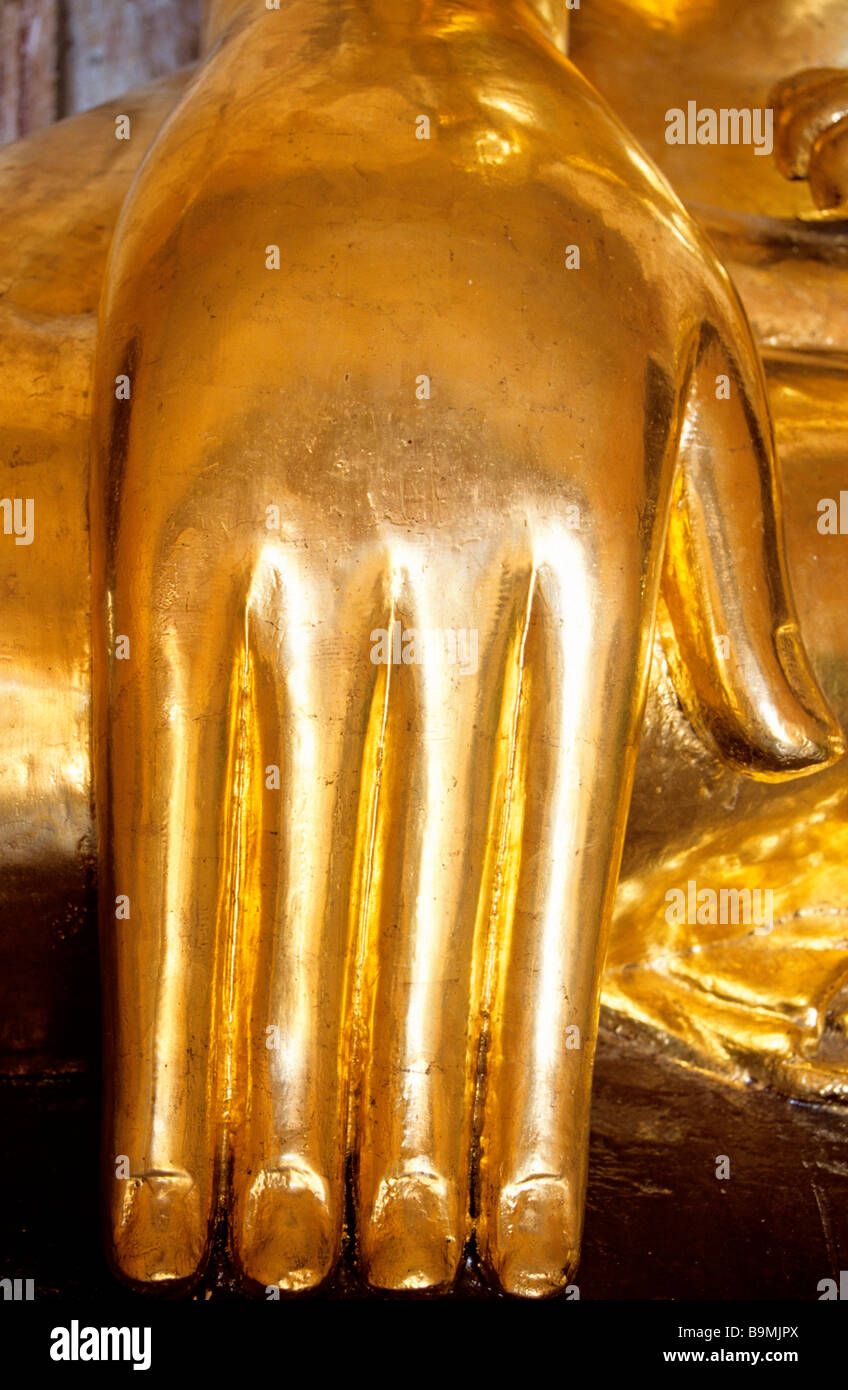 Myanmar (Burma), golden Bouddha hand Stock Photo - Alamy