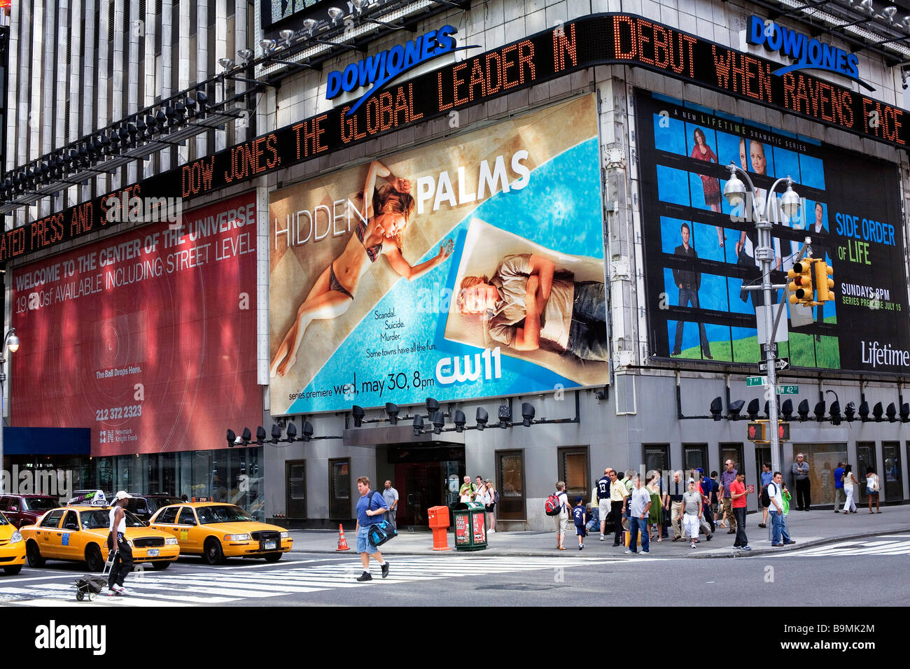 United States, New York City, Manhattan, 42nd Street and 7th Avenue ...