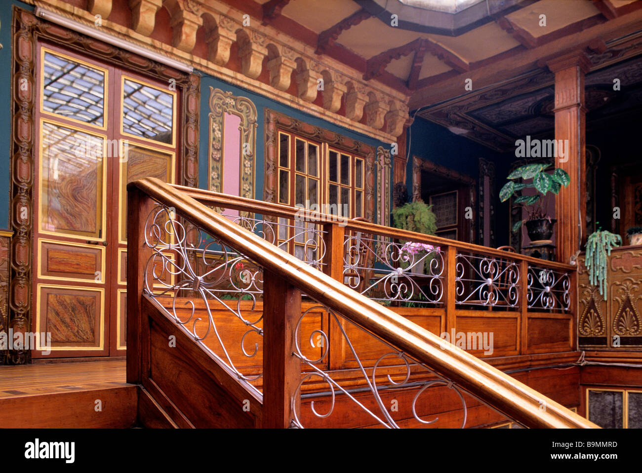 Class structure hi-res stock photography and images - Alamy