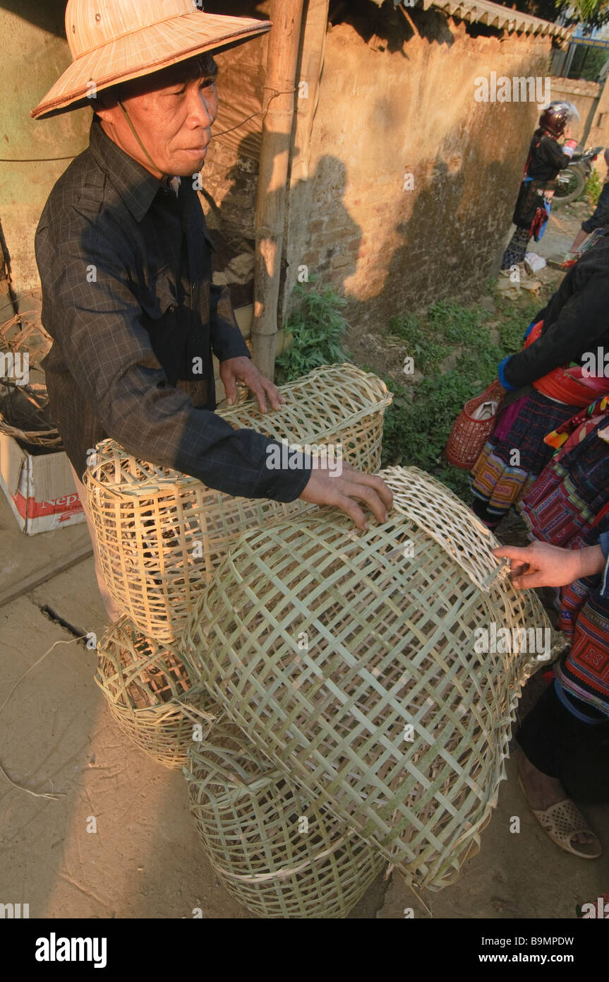 Hmong basket hi-res stock photography and images - Alamy