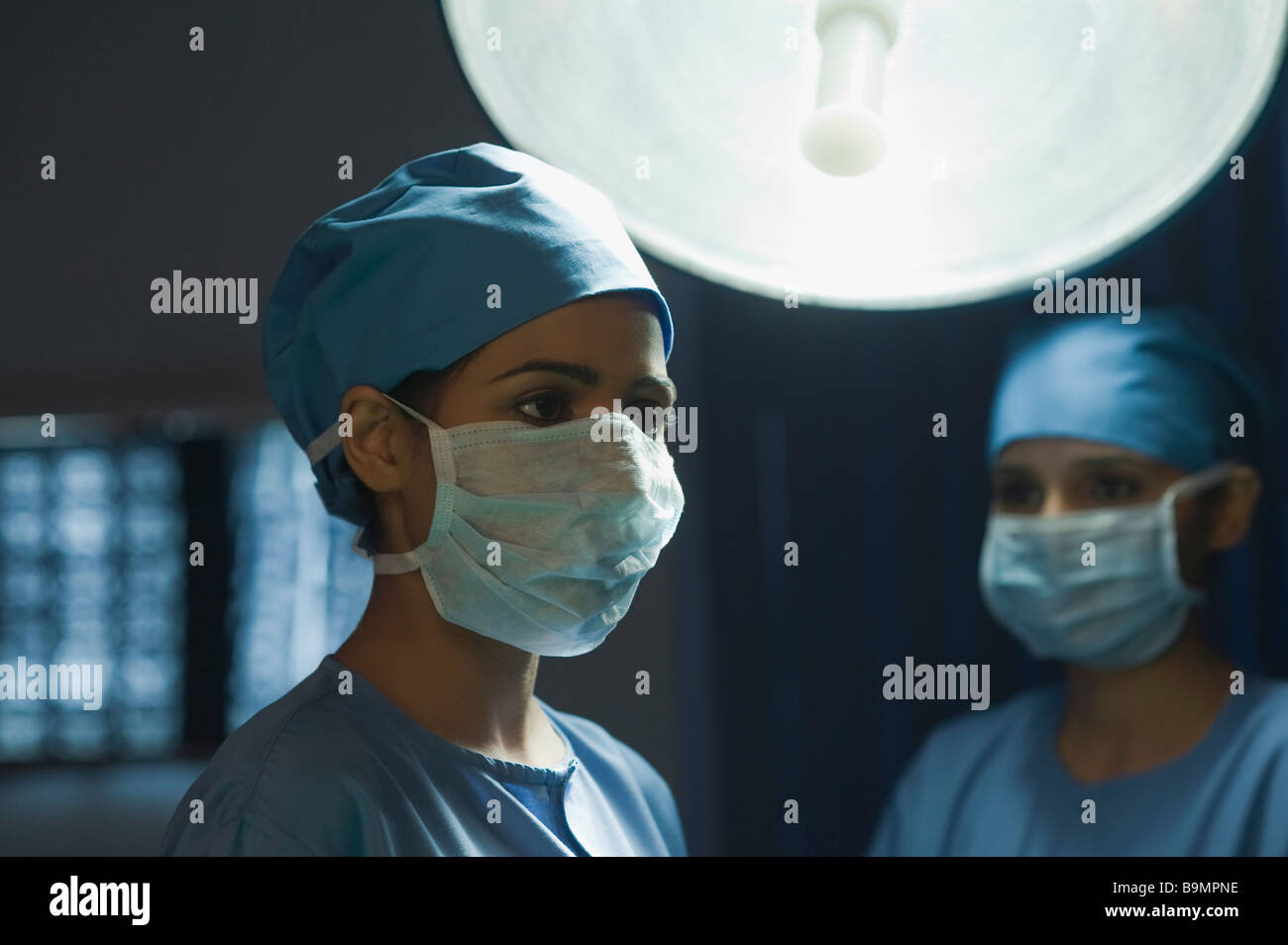 Two female doctors in an operating room Stock Photo - Alamy