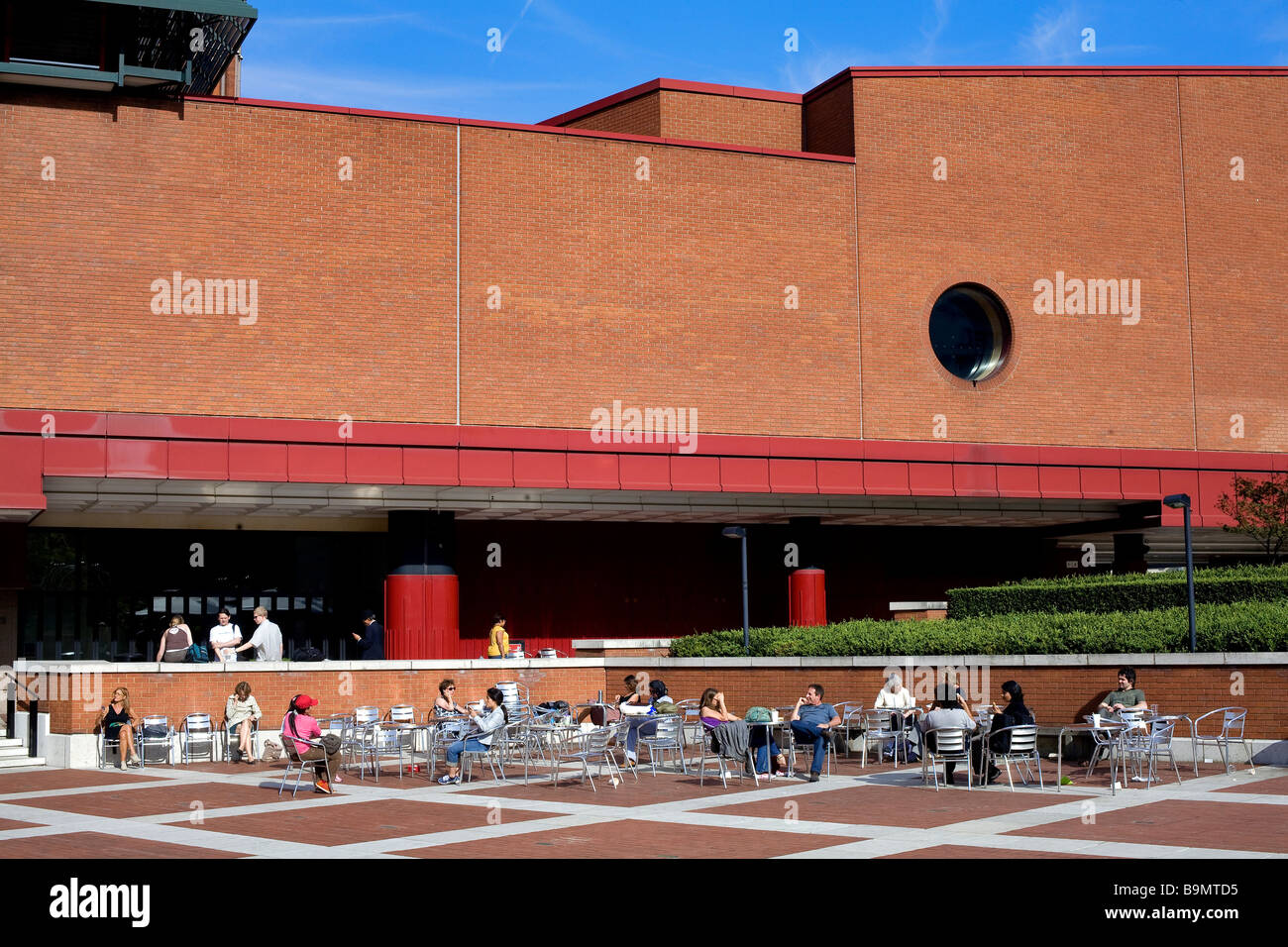 The british library building london hi-res stock photography and images ...