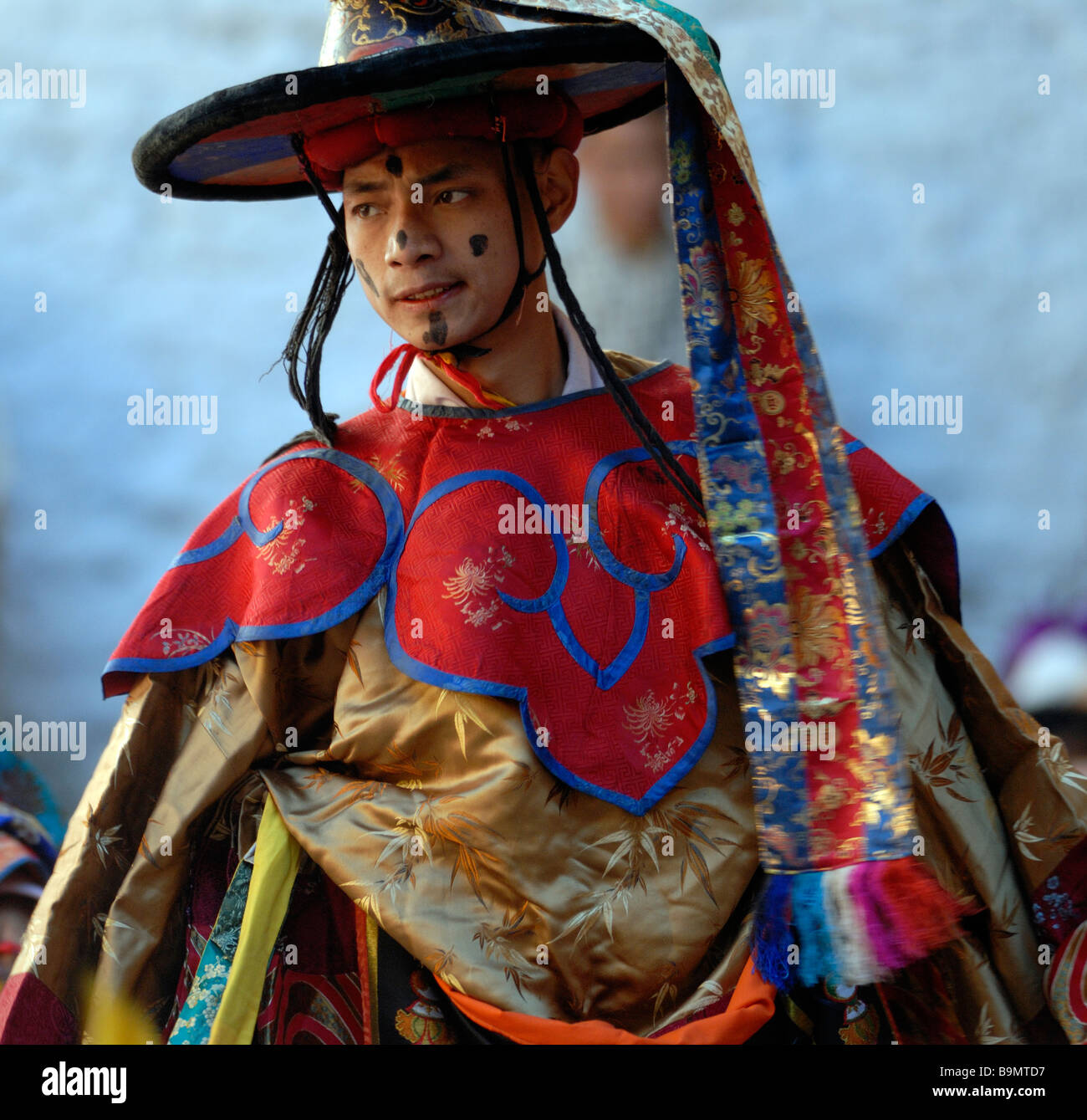 Trashigang dzong hi-res stock photography and images - Alamy