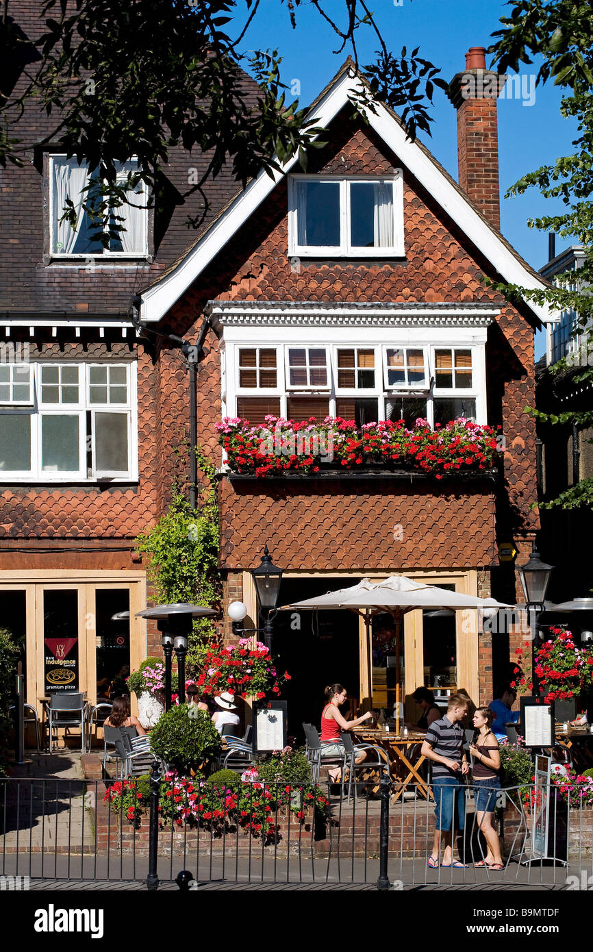 Pub hampstead hi-res stock photography and images - Alamy
