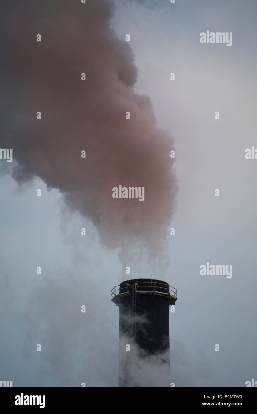 Smoke pollution smokestack hi-res stock photography and images - Alamy