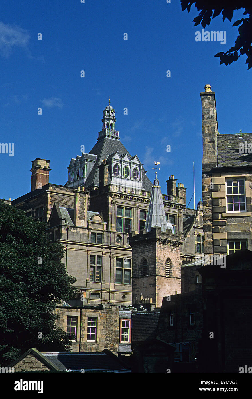 Edinburgh, Central Public Library, seen from Greyfriars Churchyard ...