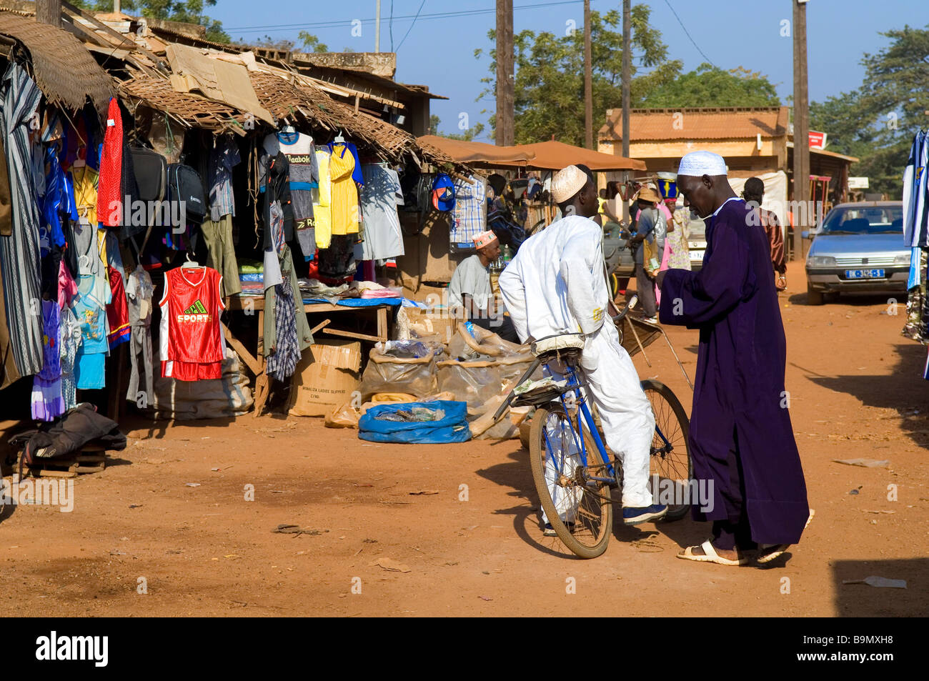 Senegal, Tambacounda region, Kedougou, the market Stock Photo - Alamy