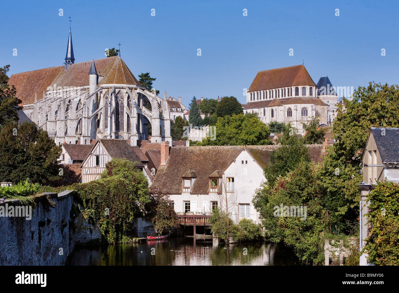 France, Eure et Loir, Chartres, downtown and Eure River Stock Photo - Alamy