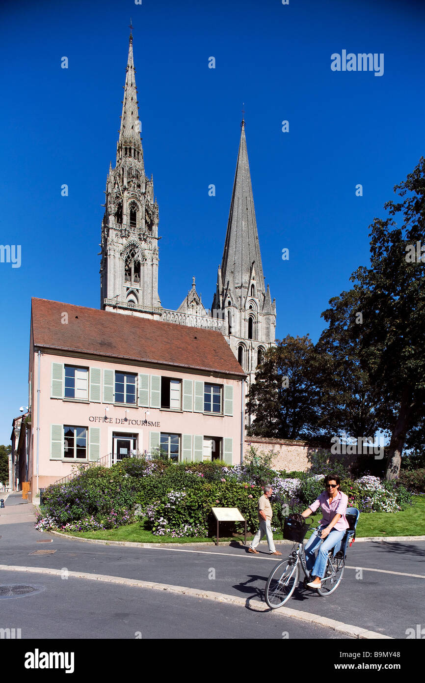France, Eure et Loir, Chartres, pedestrian downtown, Place Jean Moulin ...