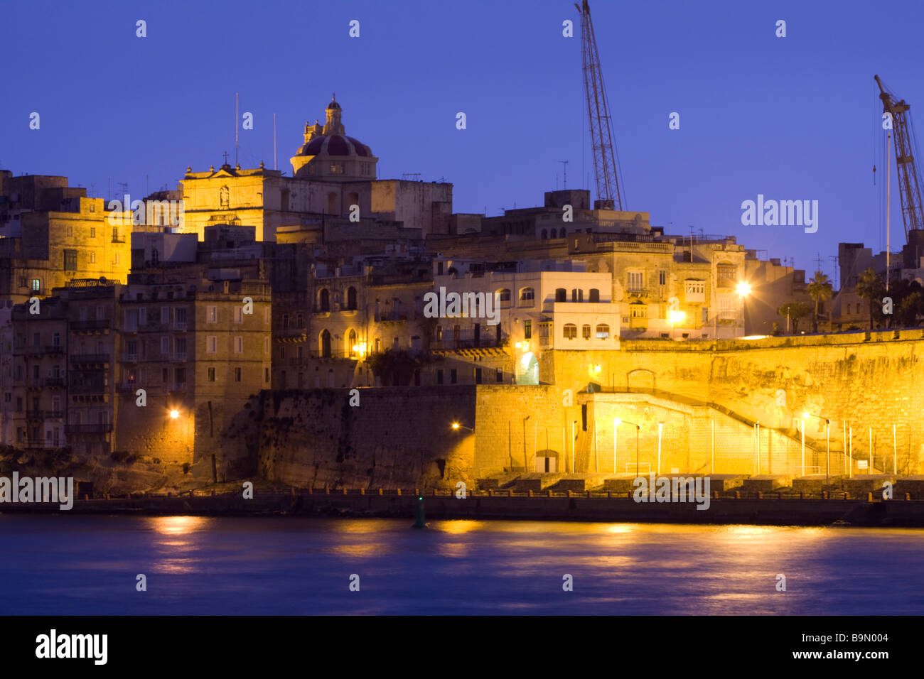 Senglea Grand Harbour Valletta at Night Stock Photo - Alamy