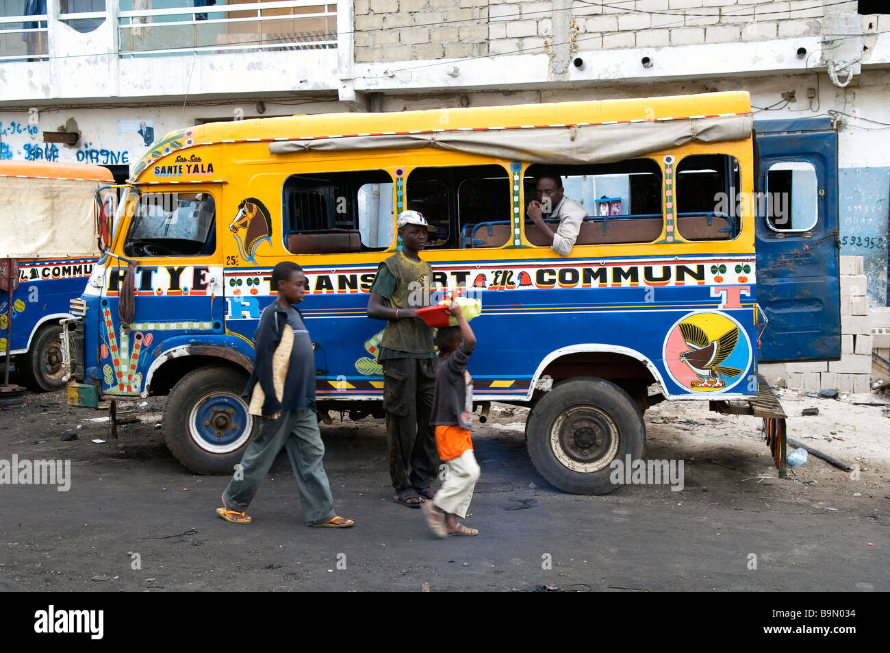 Senegal, Dakar, bus station (public transport Stock Photo - Alamy