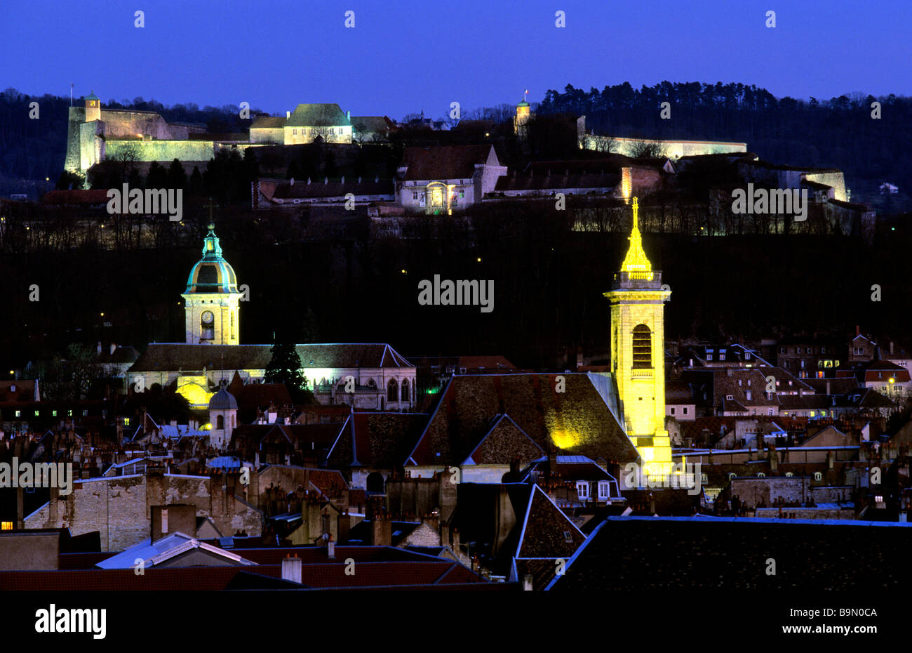 France, Doubs, Besançon, the old town and the citadel at night Stock ...