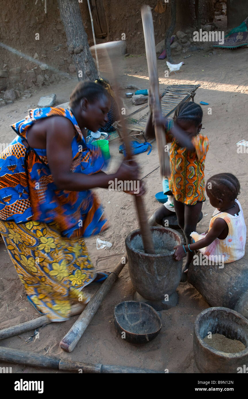 Mali family hi-res stock photography and images - Alamy