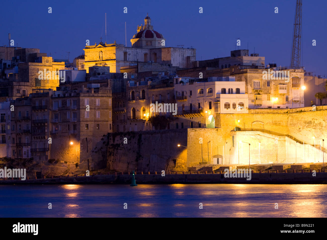 Senglea Grand Harbour Valletta Malta at Night Stock Photo - Alamy