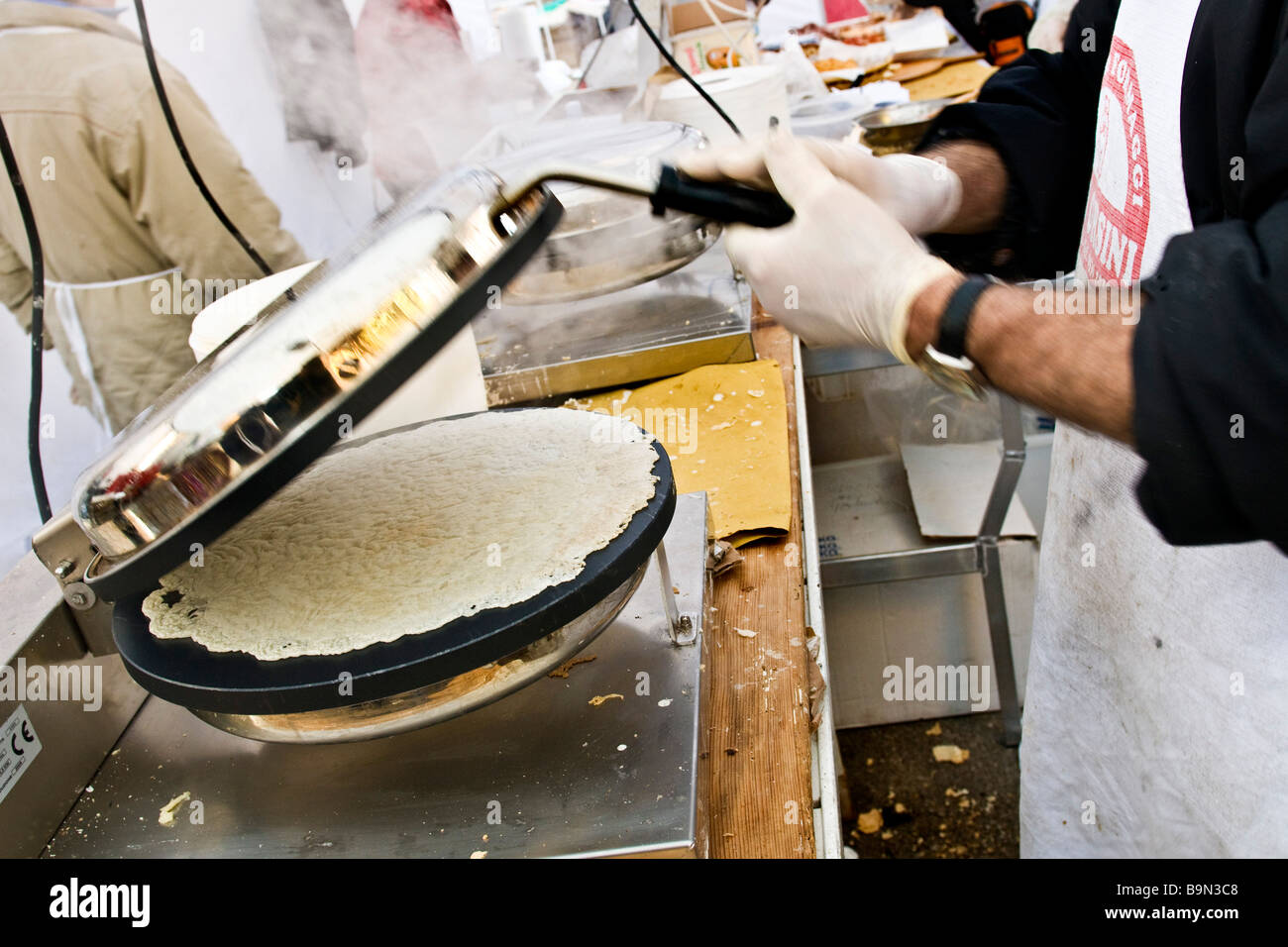 Modena flavors the preparation of borlengo Stock Photo - Alamy