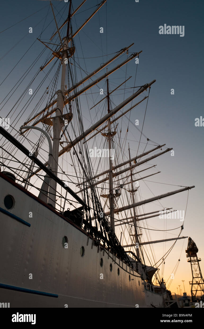 Sunset front view to old sailing boat "Suomen Joutsen Stock Photo - Alamy