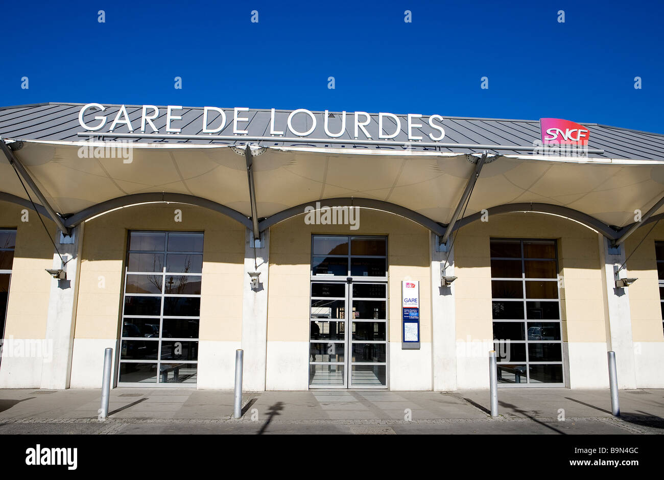 France, Hautes Pyrenees, Lourdes, train station Stock Photo - Alamy