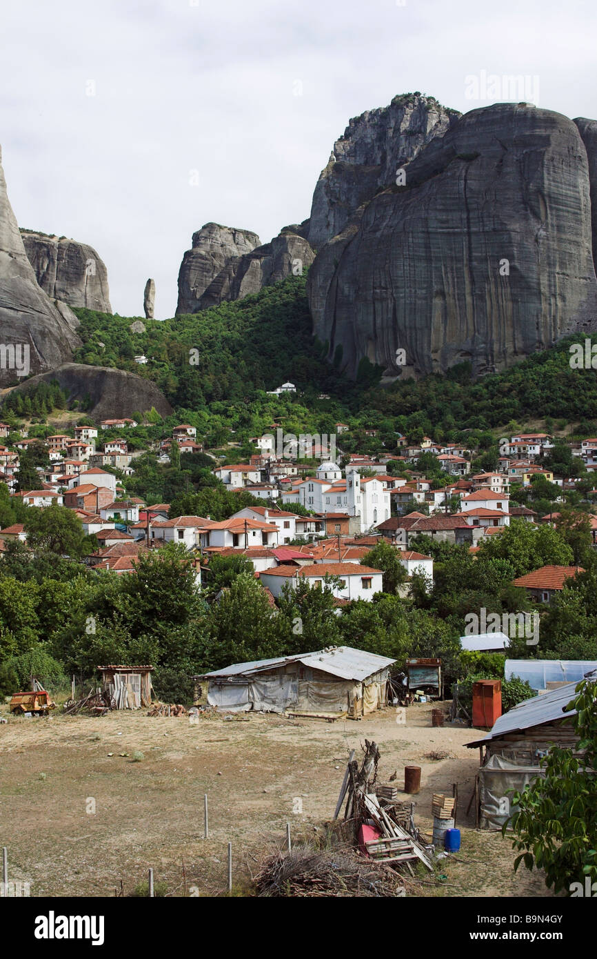 meteora village foreground mountains background Stock Photo - Alamy